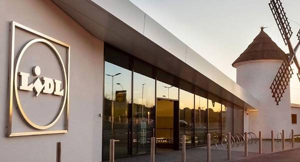 Lidl impulsa su crecimiento en Cataluña con una plataforma logística
