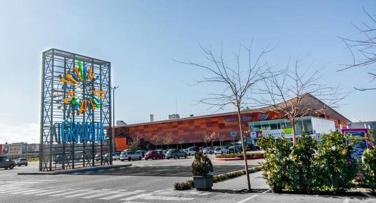 Castellana Properties vende sus parques comerciales a Ares Management ...
